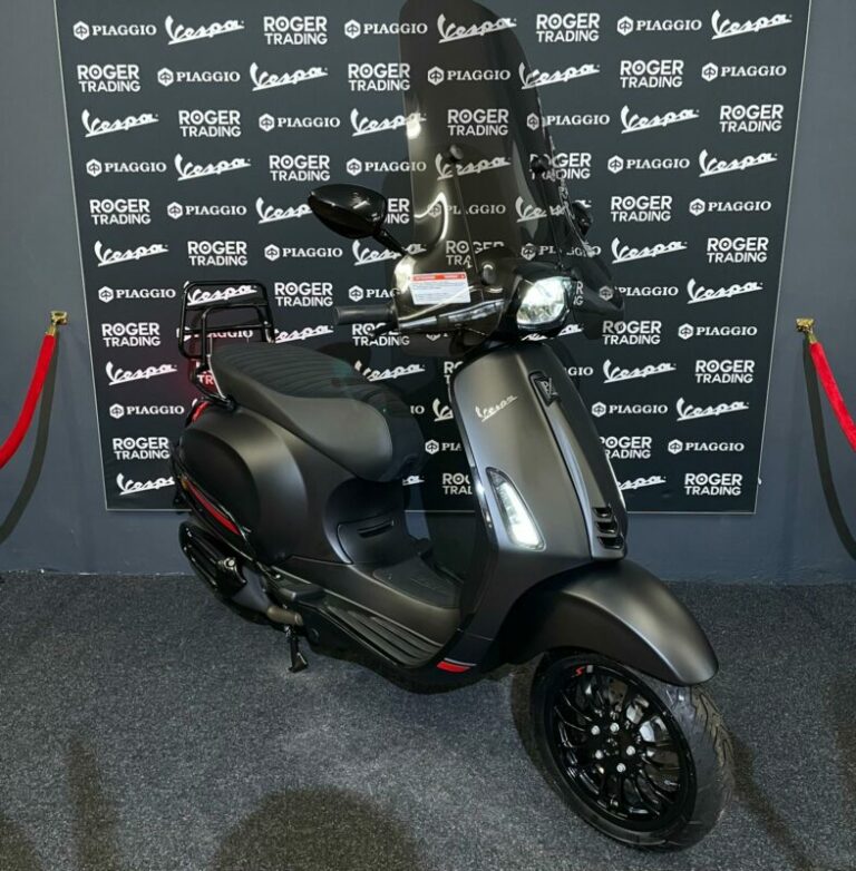 Custom Vespa Sprint S 50 - 4T 3V iGet Euro5 - Snor - 2021 model - Nero ...